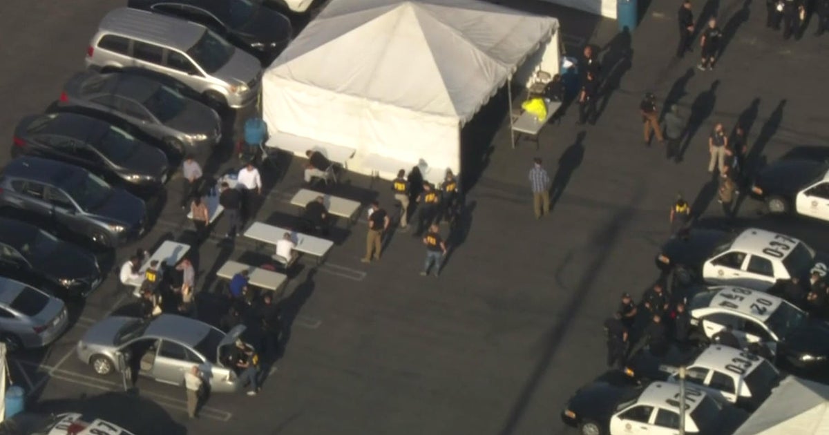 Dozens taken into custody in FBI, LAPD sweep of violent South LA gang ...