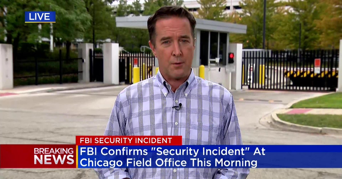 Person arrested after trying to climb fence at FBI Chicago office - CBS Chicago
