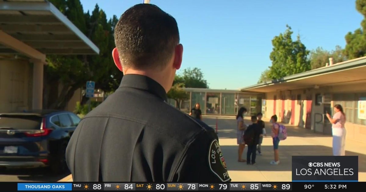 How staffing cuts for school police affected safety in LAUSD - CBS Los ...