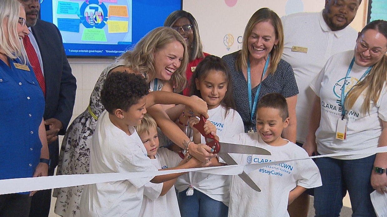 New Aurora school teaches entrepreneurial skills - CBS Colorado
