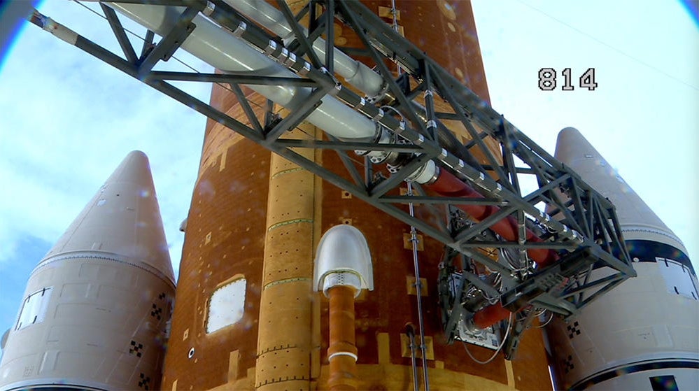 Launch of NASA's Artemis 1 moon rocket delayed by engine cooling ...