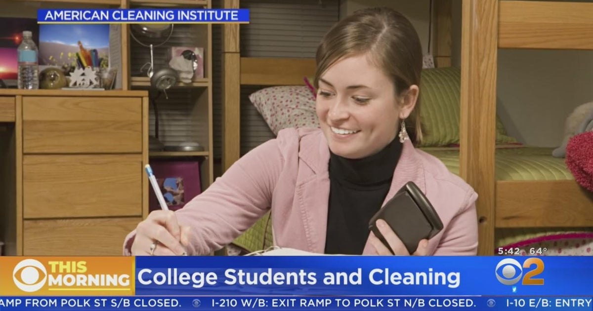 Some students going to college for the first time get crash course in ...