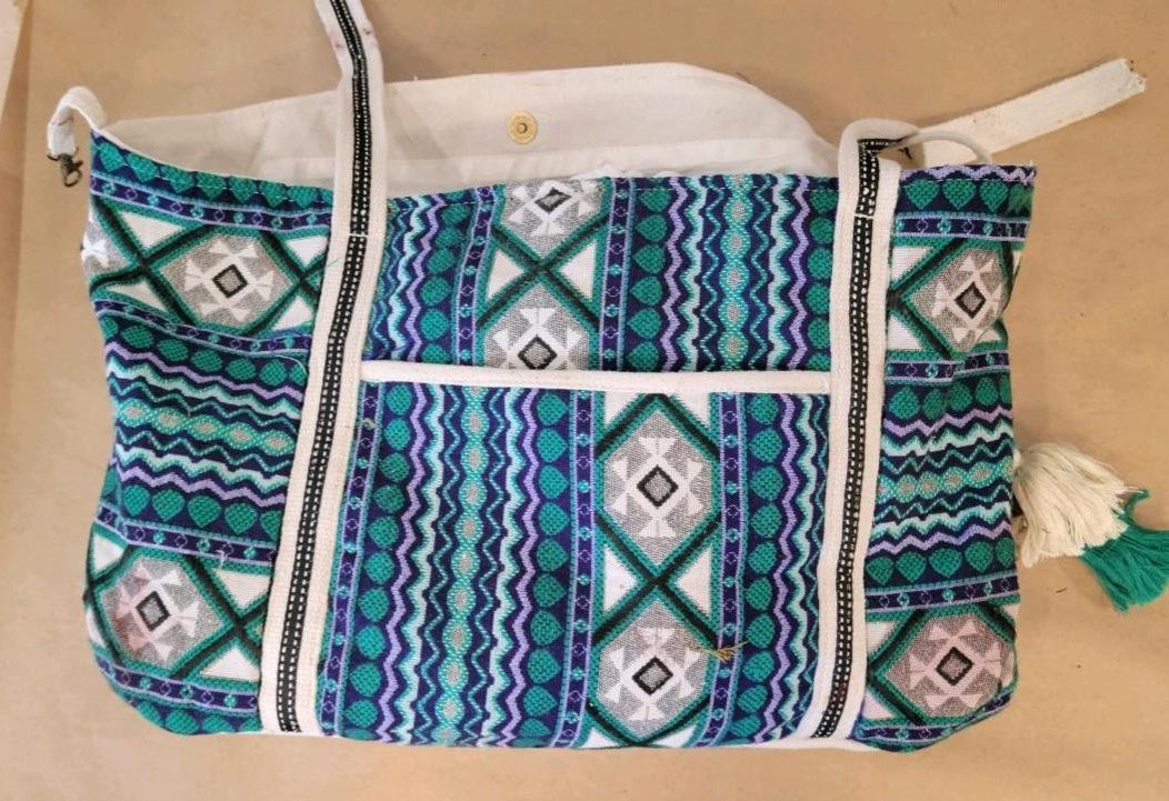 Detroit police seeking public's help in identifying victim in shootings ...