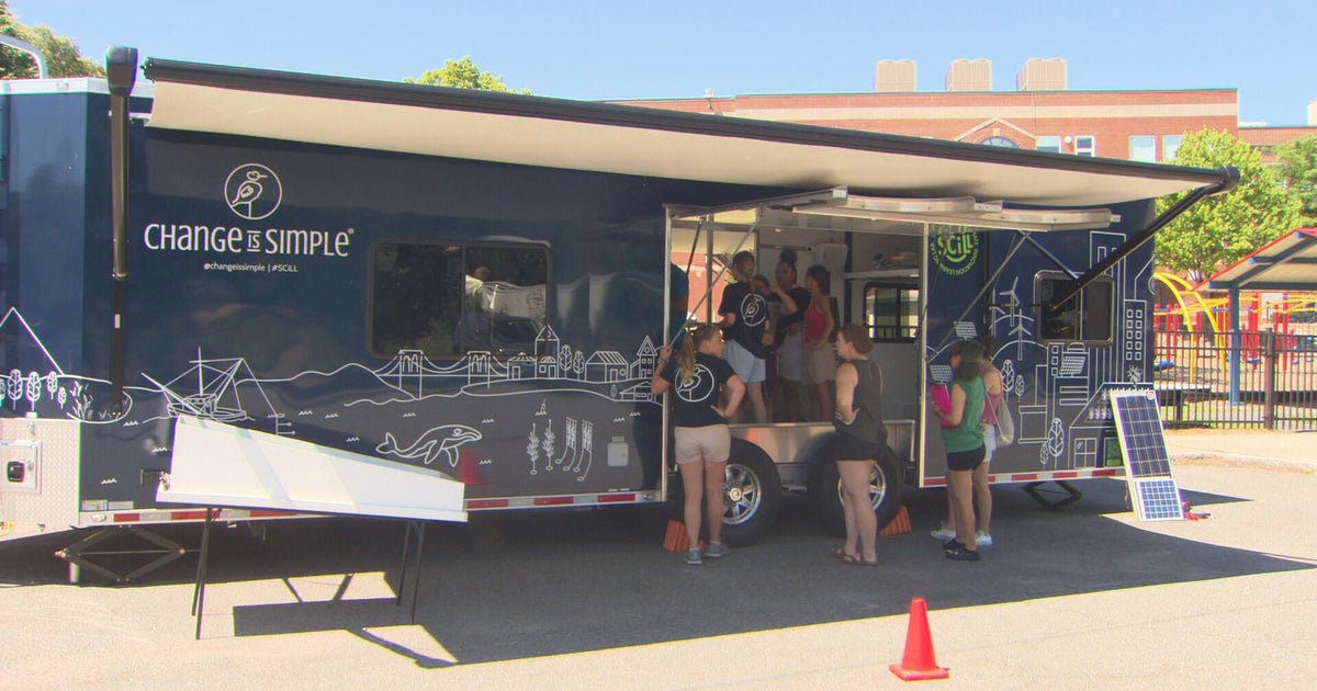 Science lab on wheels brings lessons on climate change to kids - CBS Boston