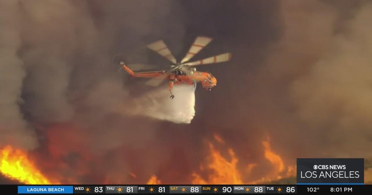 Fire crews continue battling 4,600-acre Route Fire in Castaic - CBS Los ...