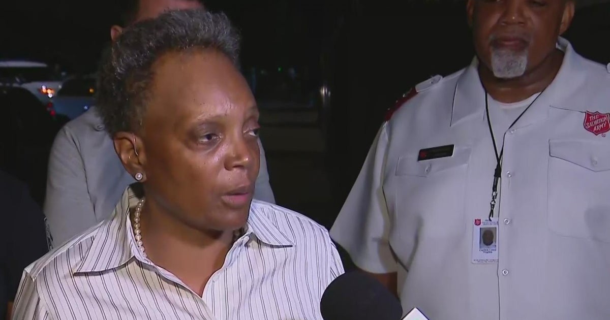 Mayor Lightfoot says migrants sent from Texas will be welcomed in ...