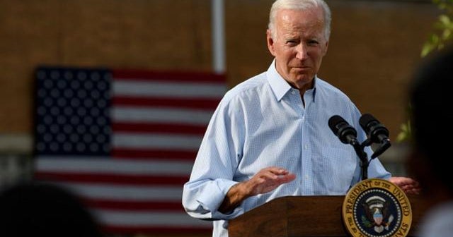 President Biden sharpens message ahead of midterm elections - CBS News