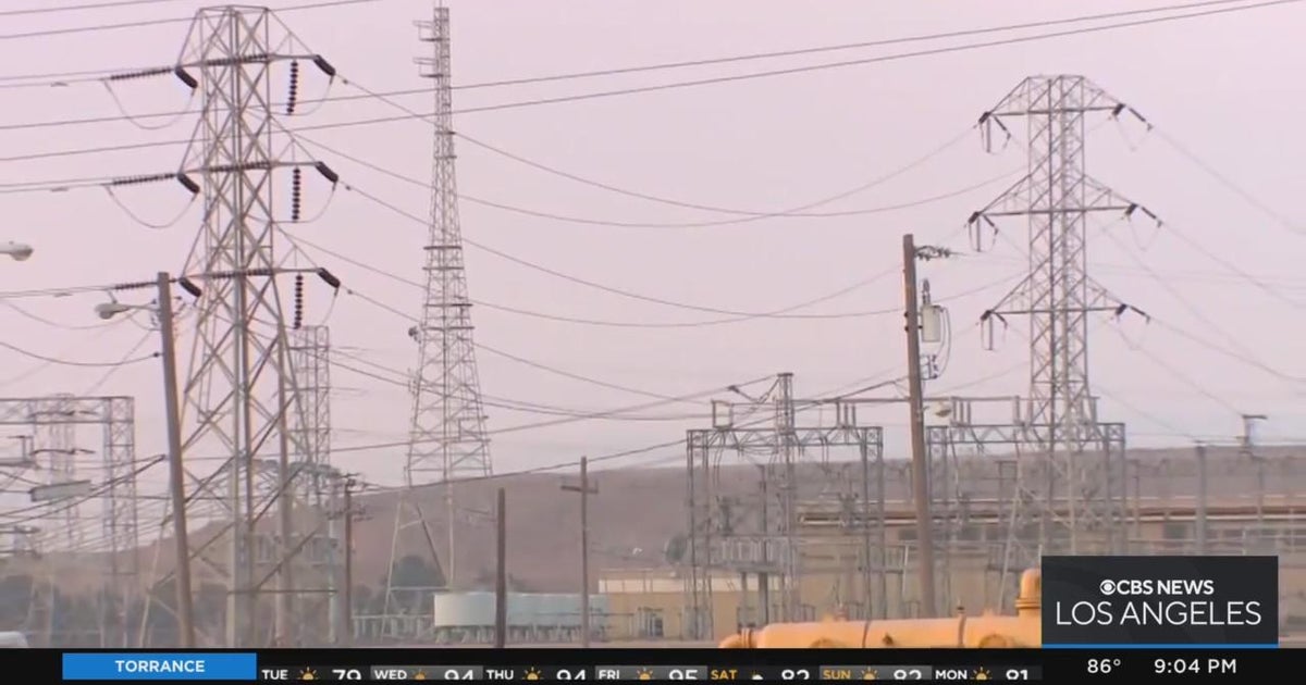 Southern California dodges rolling blackouts as power grid demand hits ...
