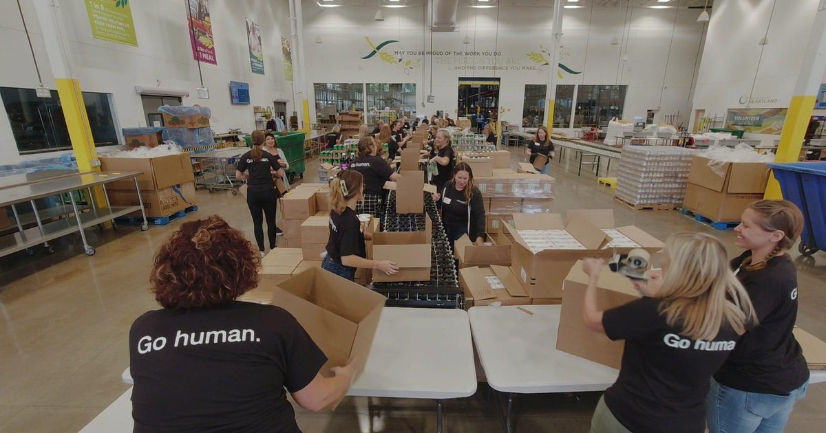 What does volunteerism look like? - CBS Minnesota