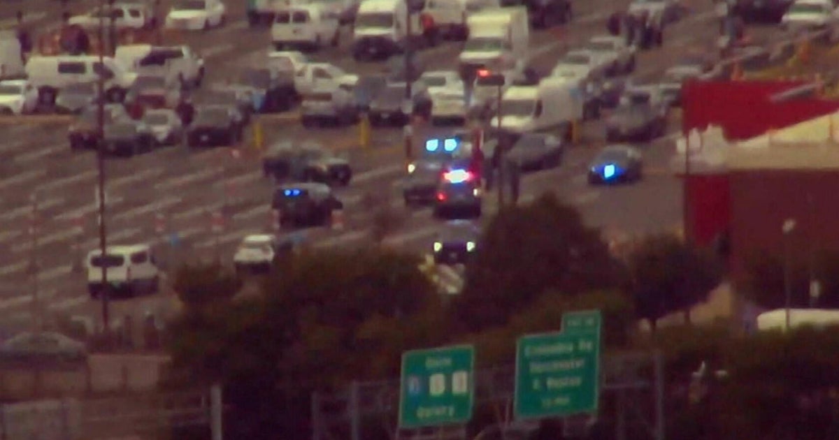 1 hurt, 1 in custody after road rage stabbing in O'Neill Tunnel - CBS ...