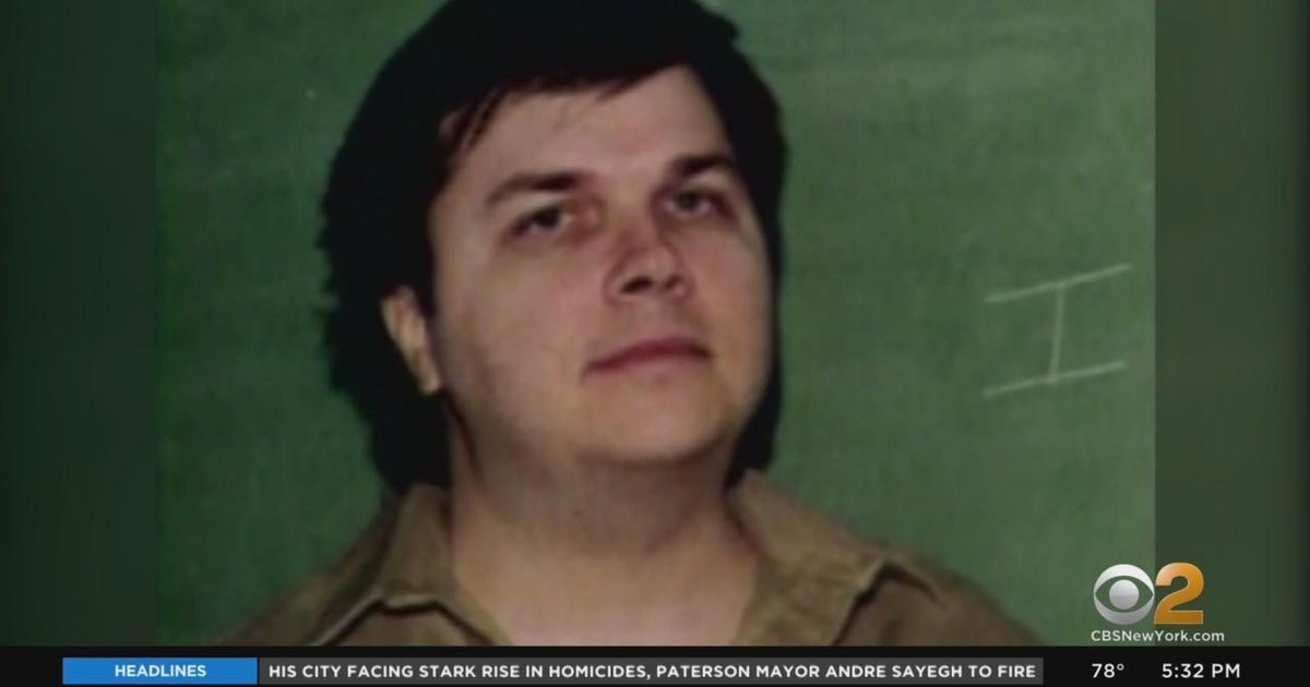 John Lennons Killer Denied Parole For 12th Time Cbs New York 5856