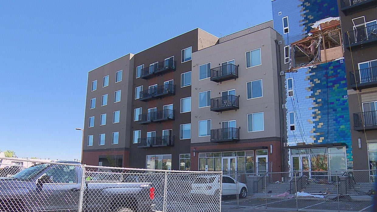 Aurora residents displaced by explosion, now victims of theft - CBS ...