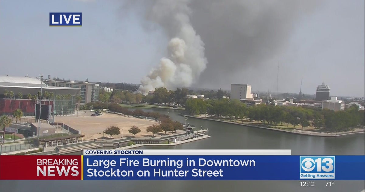 Large fire burns in downtown Stockton commercial building - CBS Sacramento