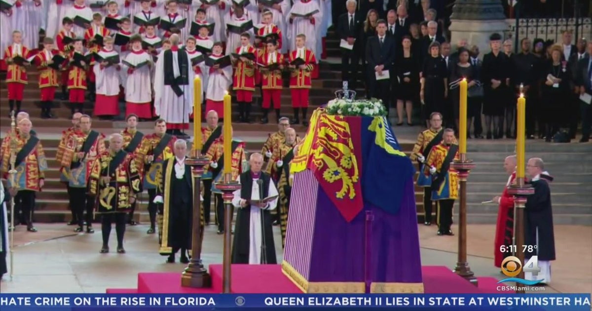 Thousands line up to say farewell to Queen Elizabeth II - CBS Miami