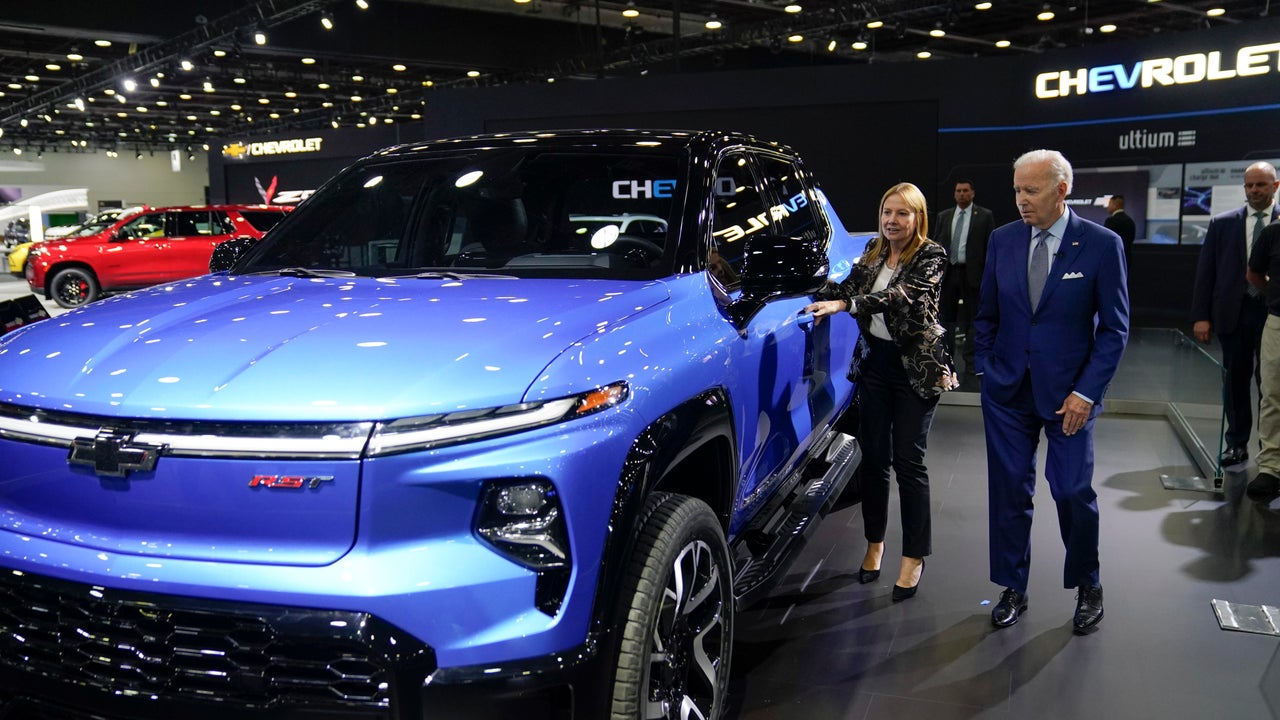 Stories About mary barra - CBS Detroit