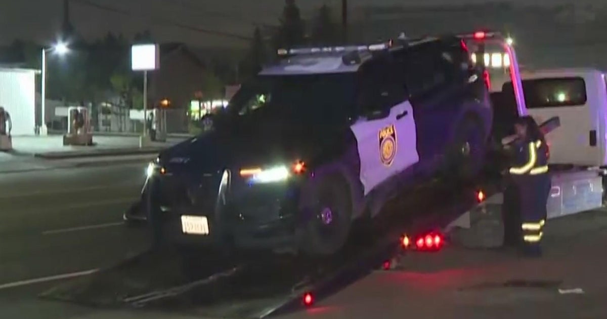 Sacramento police officer unhurt after crash on Folsom Boulevard - CBS ...