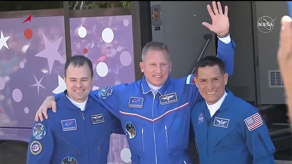 Despite tensions, NASA astronaut joins Russian cosmonauts for flight to ...