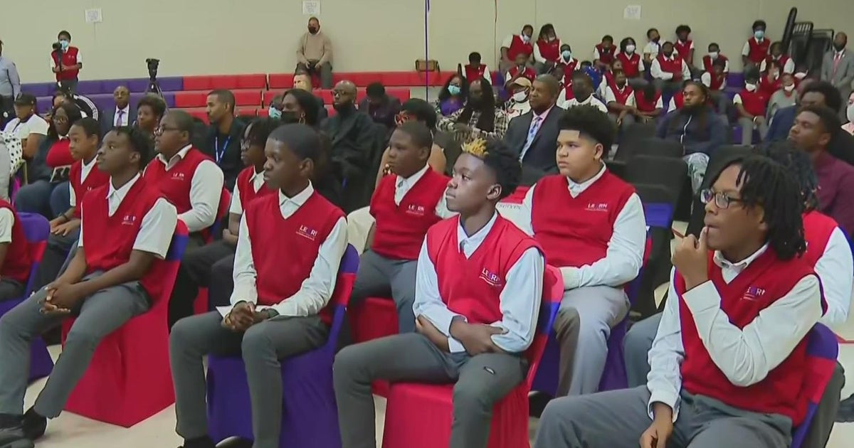 'Tied to greatness' event underway at North Lawndale's LEARN Romano ...