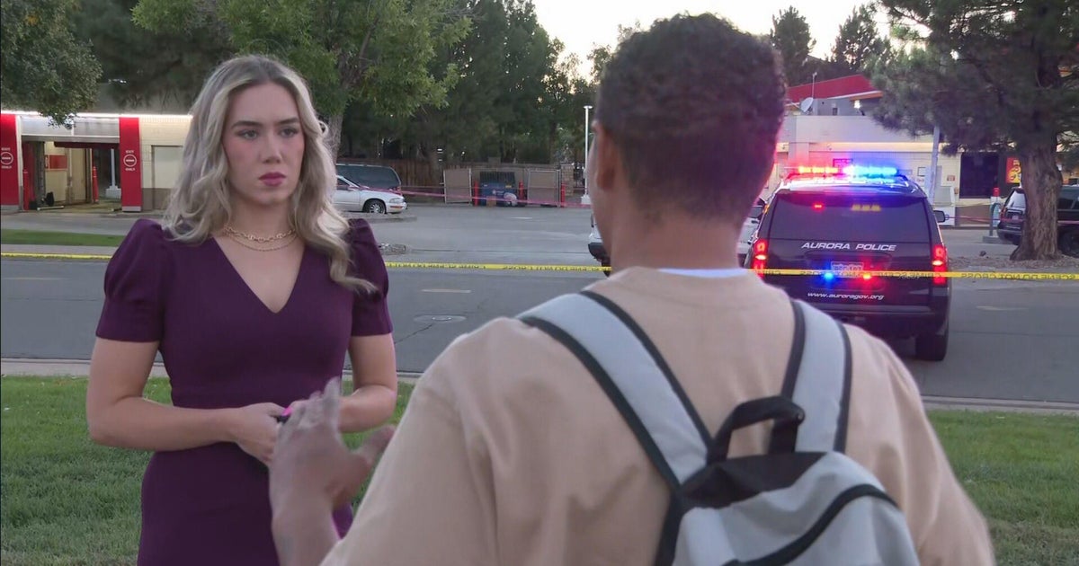 Witness says Aurora Police shot suspect in the back while his hands ...