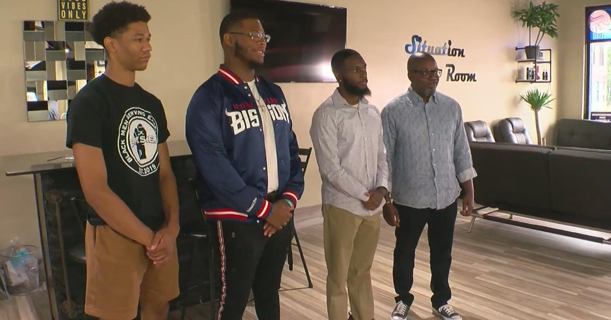 Donations from WCCO viewers boost scholarships for north Mpls. students ...