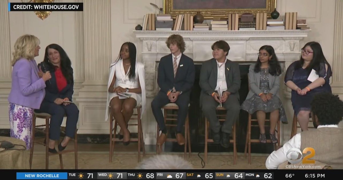 Bronx High School senior is National Student Poet honoree - CBS New York