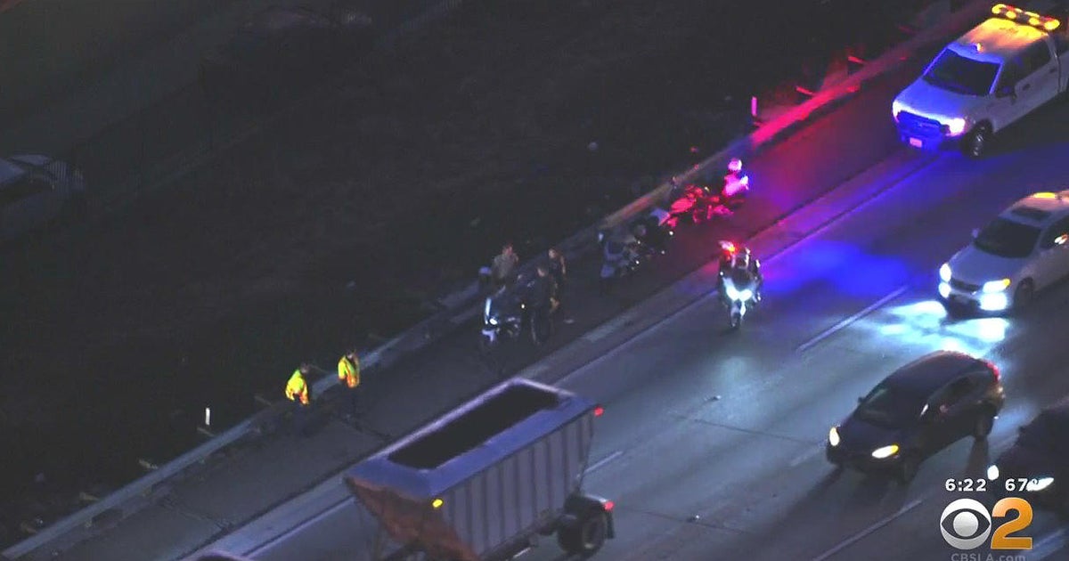 Torrance police motorcycle officer involved in crash on northbound 405 ...