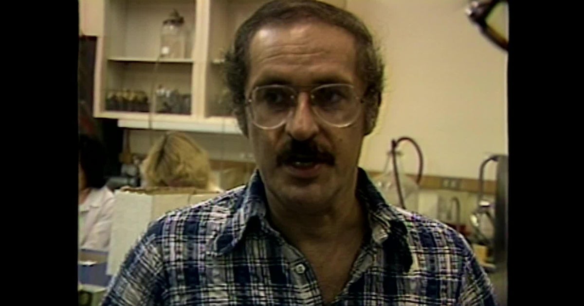 Oct. 3, 1982: Local public health departments test Tylenol in wake of ...
