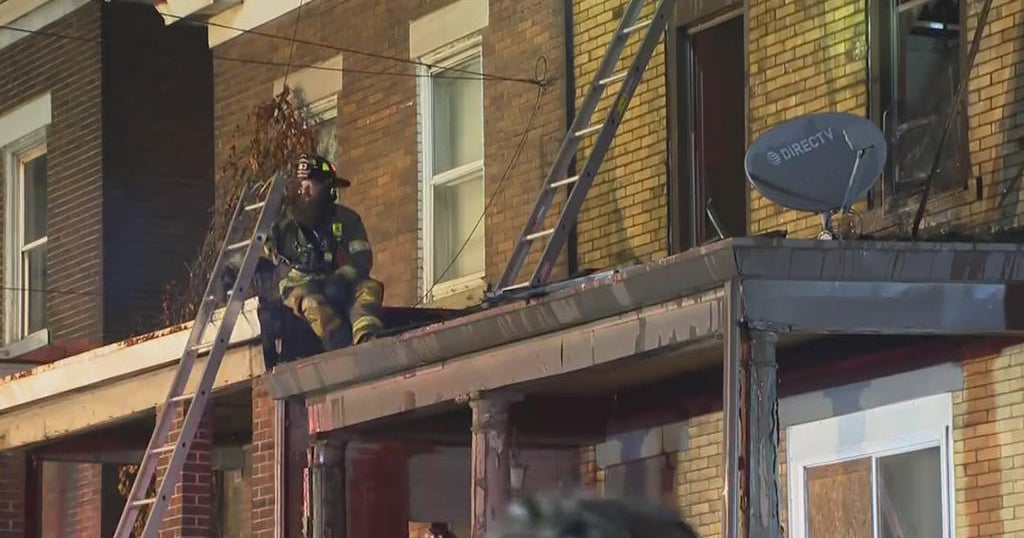 Fire guts two vacant homes in East Pittsburgh - CBS Pittsburgh