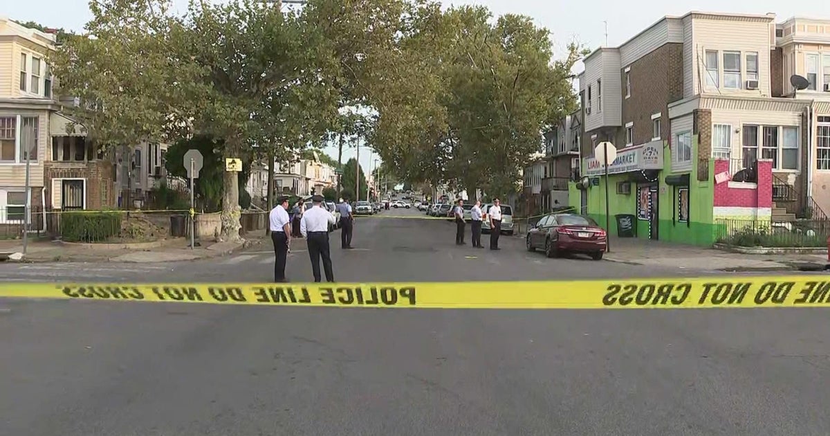 2 teenagers shot outside mini-mart in Kingsessing: police - CBS ...