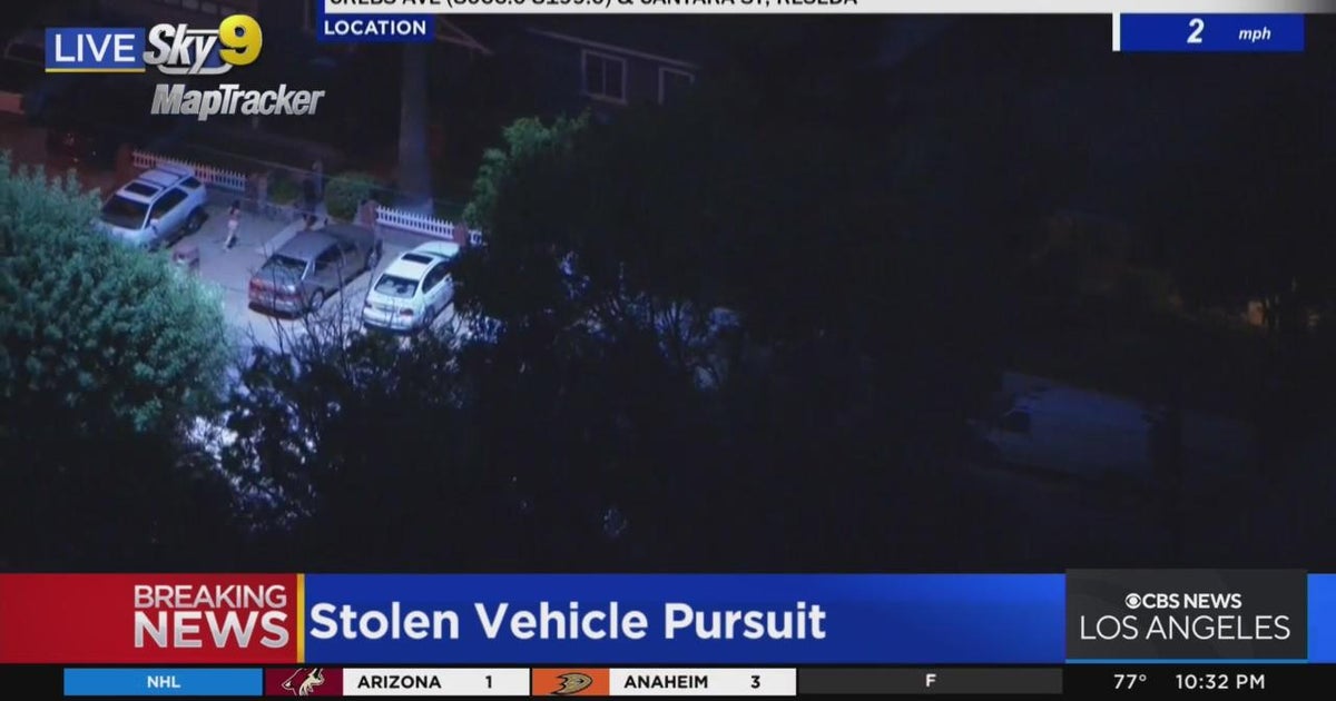 Suspect briefly stops as person appears to run across road - CBS Los ...