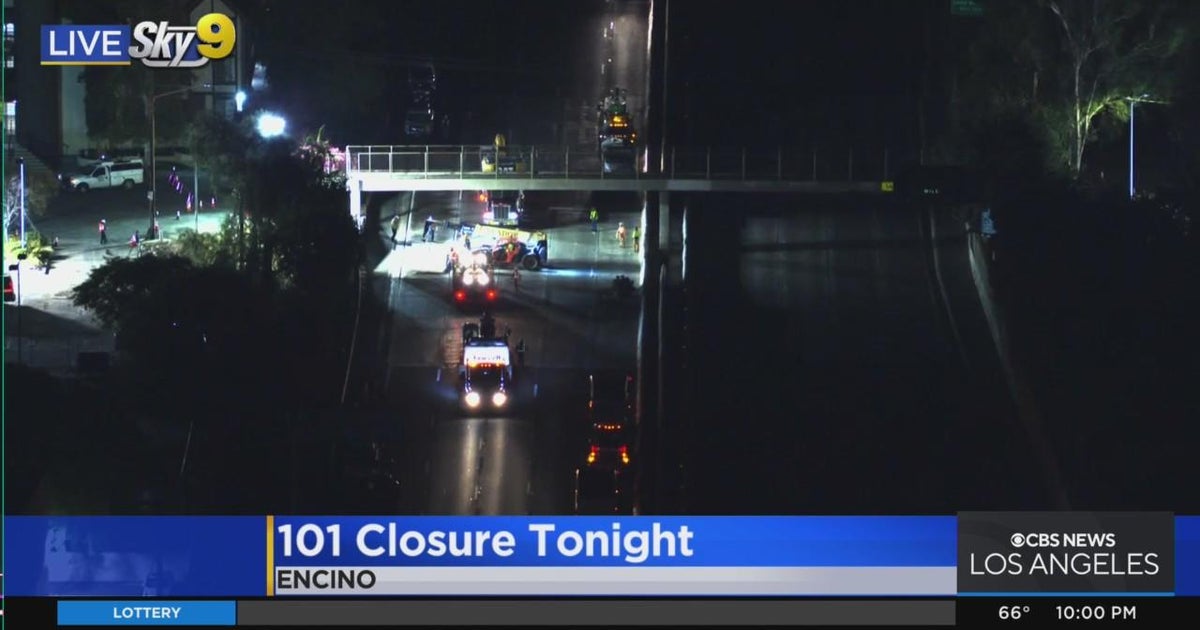 101 freeway closes in Encino for demolition of pedestrian bridge - CBS ...