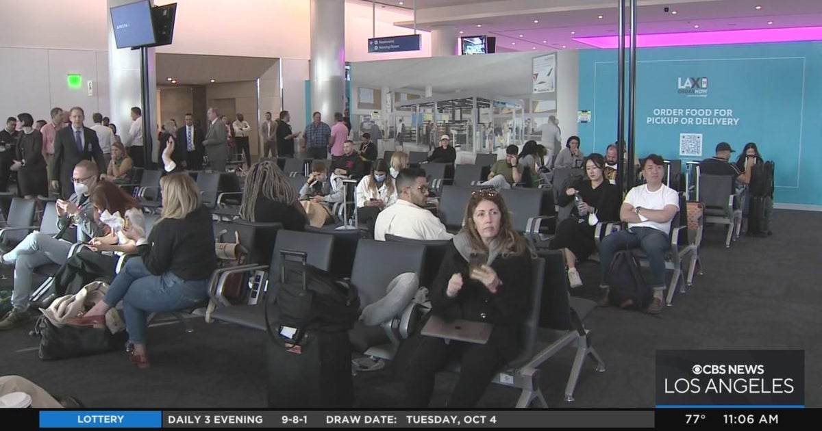 Delta airlines debuts renovation of Terminal 3 Concourse, featuring ...