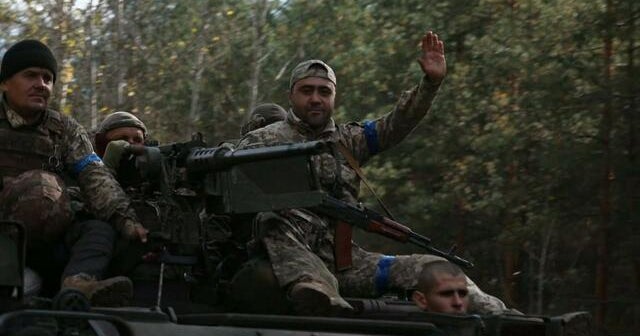 Lyman back under Ukrainian control after Russian annexation - CBS News