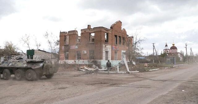 Inside the recaptured Ukrainian town of Lyman - CBS News