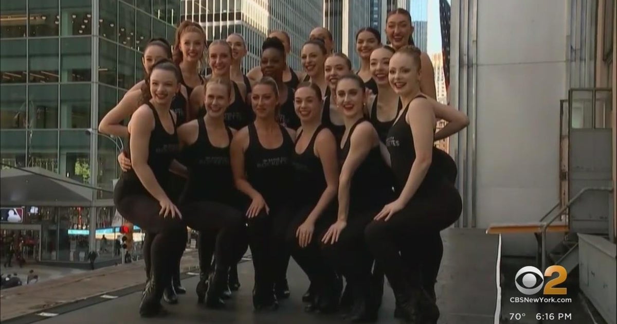 18 new Rockettes join "Christmas Spectacular" - CBS New York