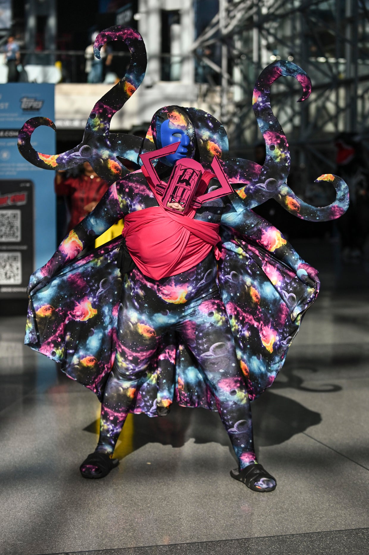 Cosplayers show off intricate costumes at New York Comic Con