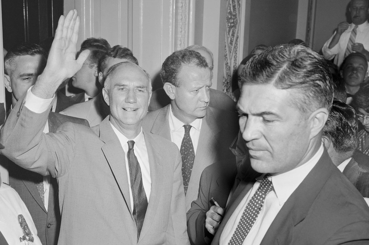 What is a filibuster and how does it work? - CBS News