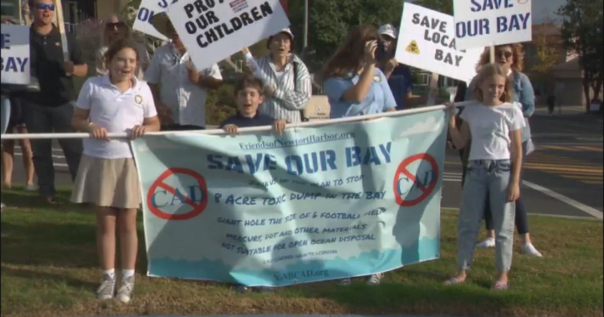 Coastal commission approves Newport Bay dredging plan - CBS Los Angeles