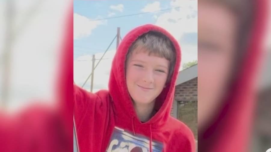 Grieving family of Tyler Phillips pleads for information about his hit ...