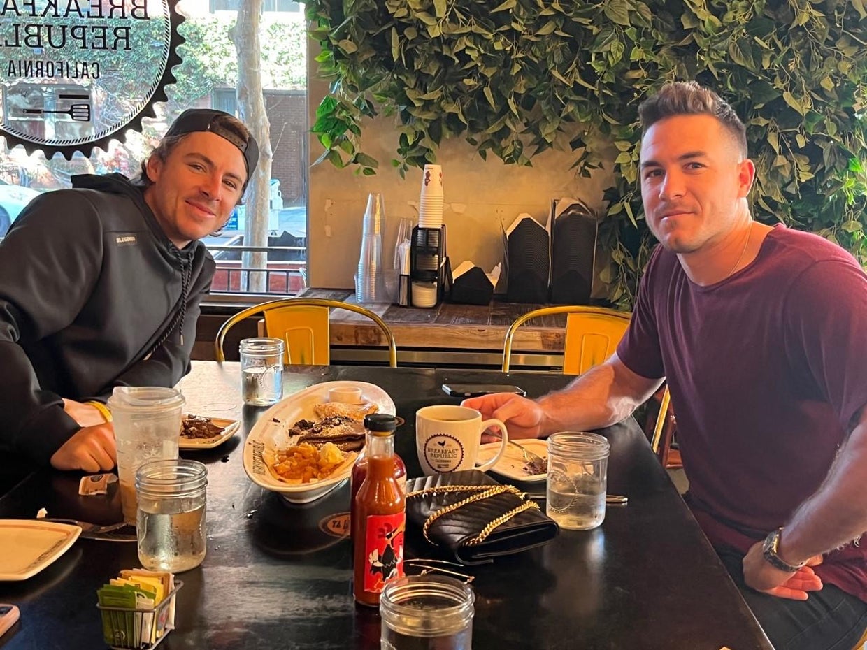 Phillies fans run into Harper, Stott, Realmuto at breakfast - CBS ...