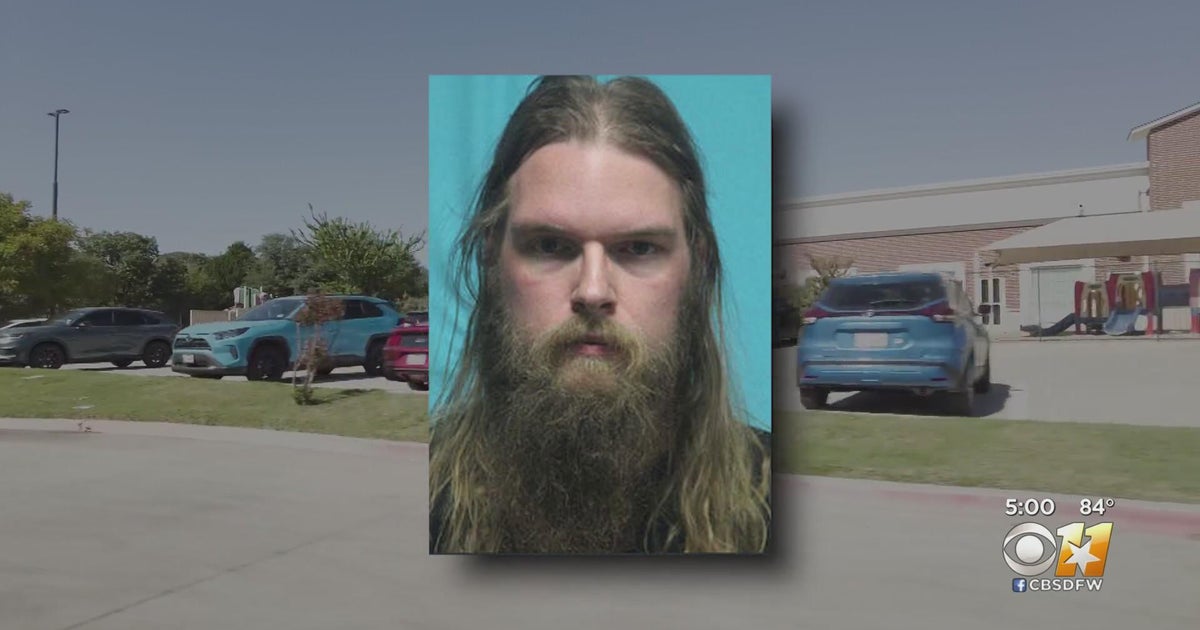 Parents in Grapevine concerned about accused pedophile's arrest - CBS Texas