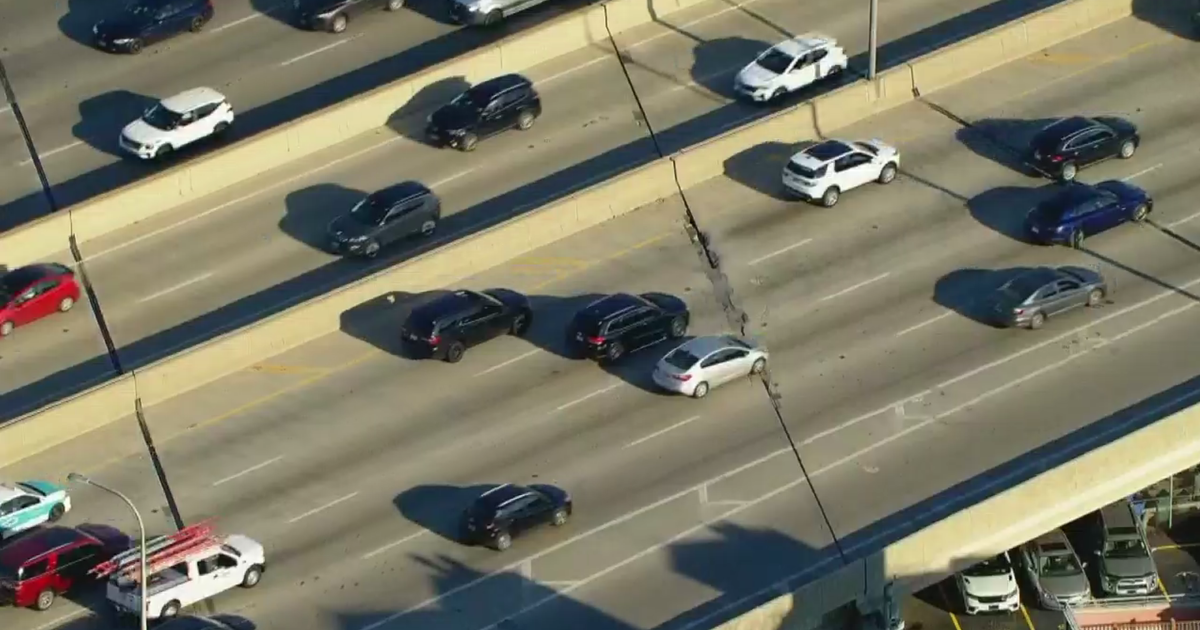 Lane Shut Down As Crews Repair Pavement On Kennedy Expressway Cbs Chicago