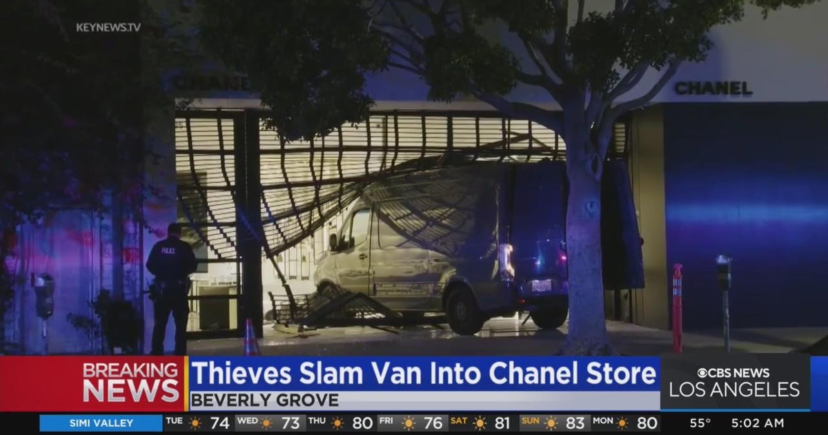 Thieves slam van into Chanel store in Beverly Grove - CBS Los Angeles