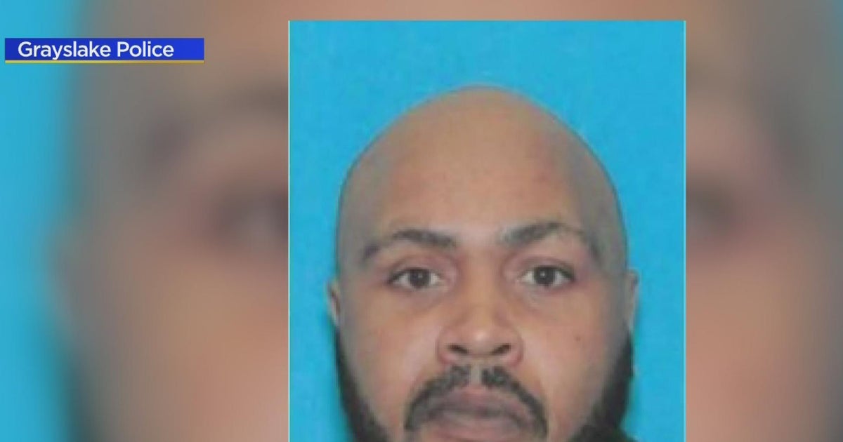 Man who robbed Portillo's at gunpoint in Gurnee taken into custody ...