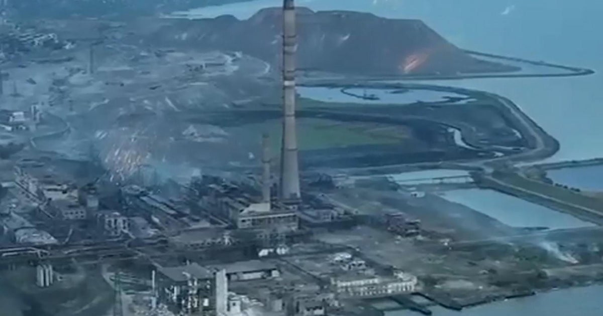 Allegations of Russia's use of white phosphorus bombs in Ukraine - CBS News