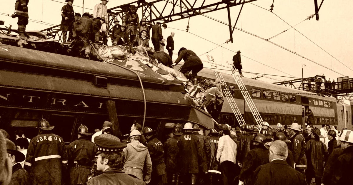 50th anniversary of Illinois Central commuter train crash - CBS Chicago