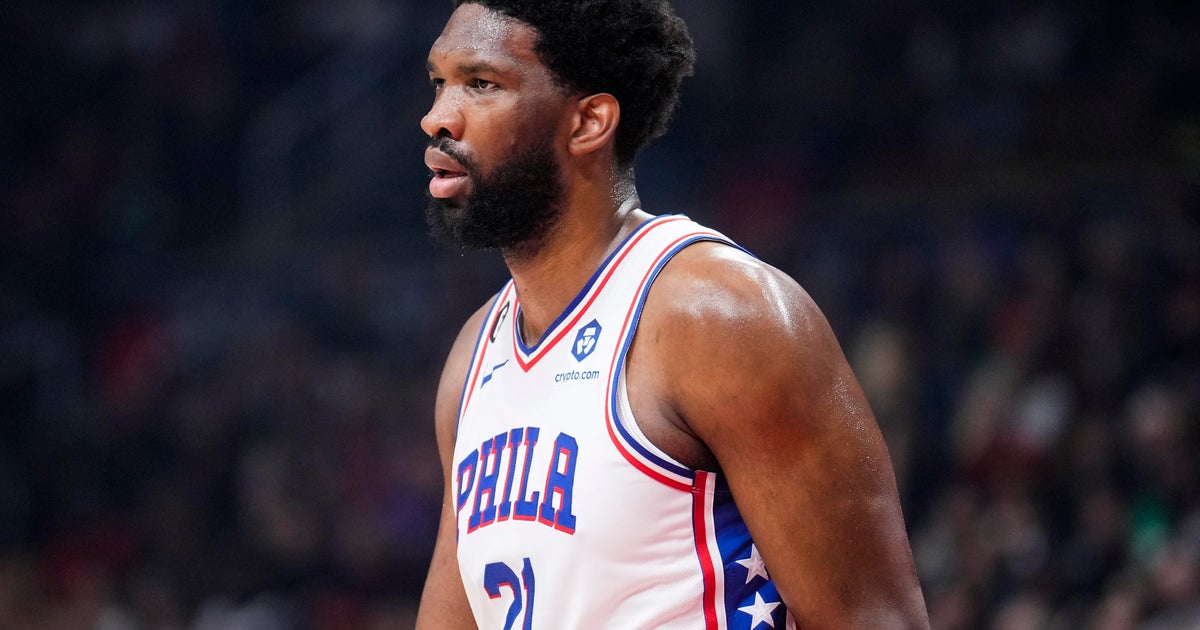 Sixers' Joel Embiid sits Friday because of sore right knee - CBS ...