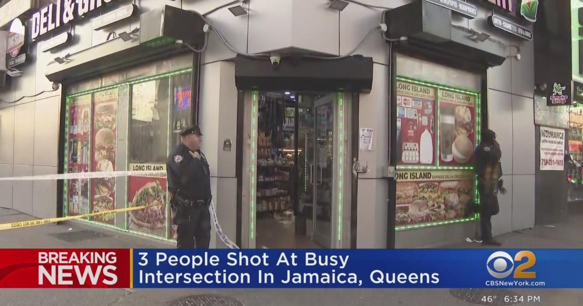 3 shot at busy intersection in Jamaica Queens - CBS New York
