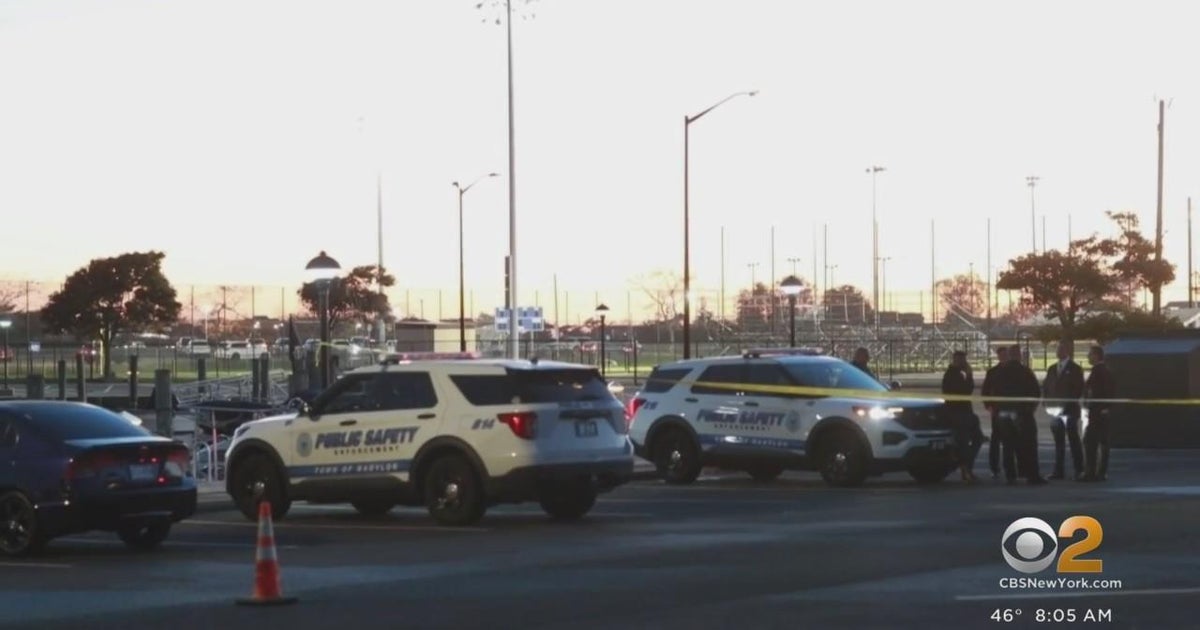 Police: Suffolk County park ranger shoots armed suspect - CBS New York Police: Suffolk County park ranger shoots armed suspect - CBS New York
