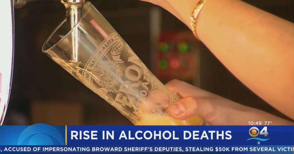 Researchers note rise in alcohol deaths - CBS Miami